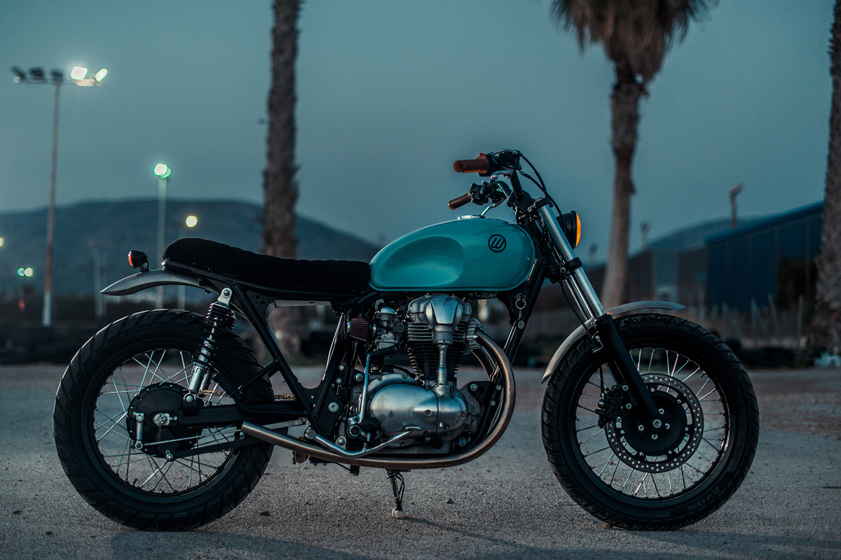 New Wave: an island-hopping Kawasaki W650 | Bike EXIF