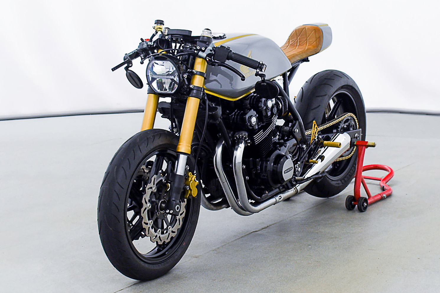 Speed Read: A BMW R nineT Racer with retro style and more | Bike EXIF