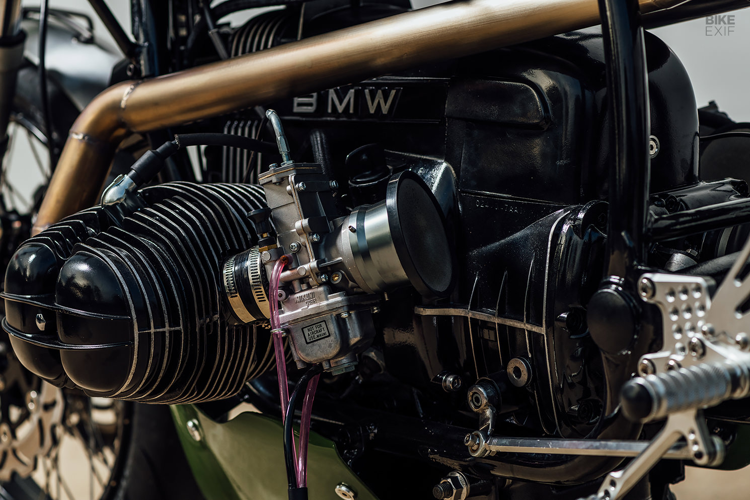 Aurora: A Porsche-green BMW R100R café racer from Texas | Bike EXIF