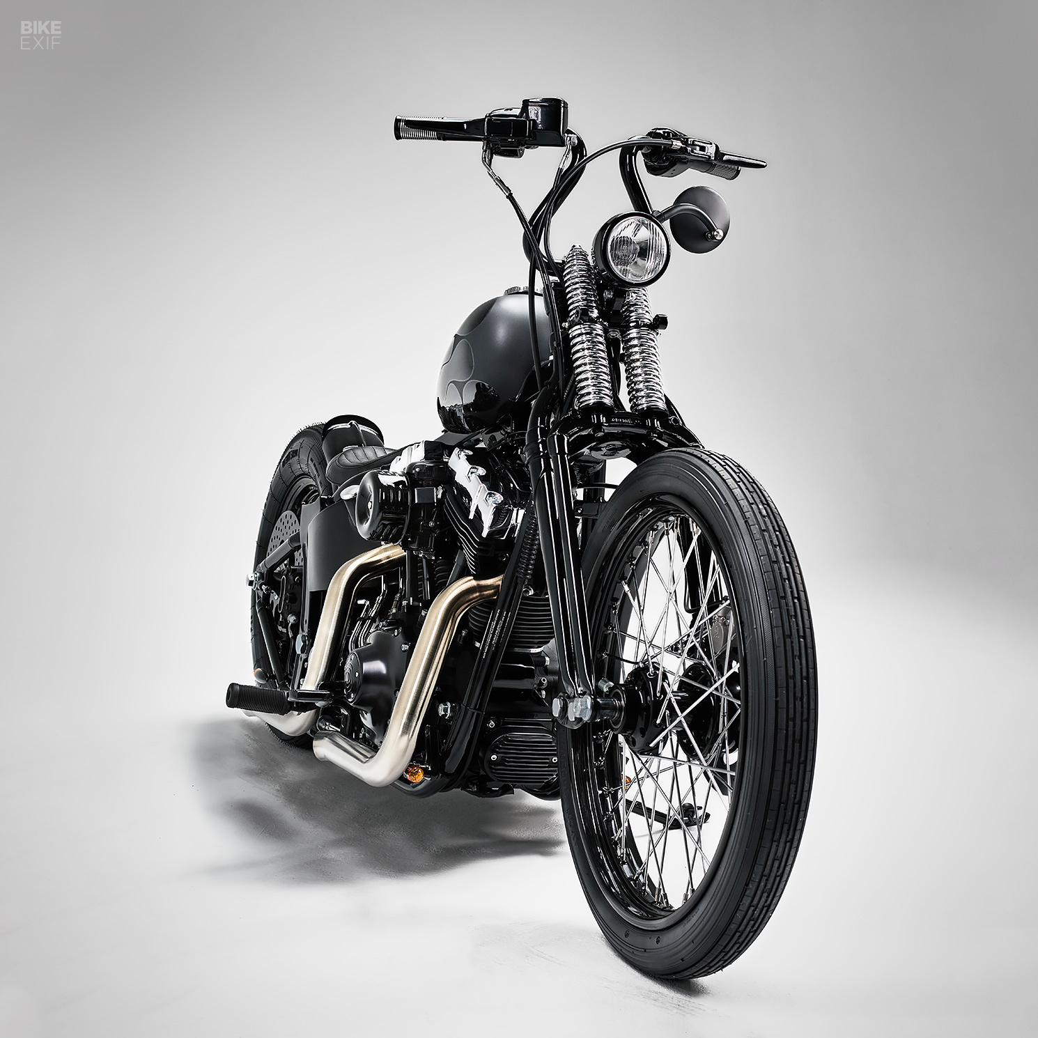 Obsidian: A slammed and stripped Harley Softail Deuce from Warsaw