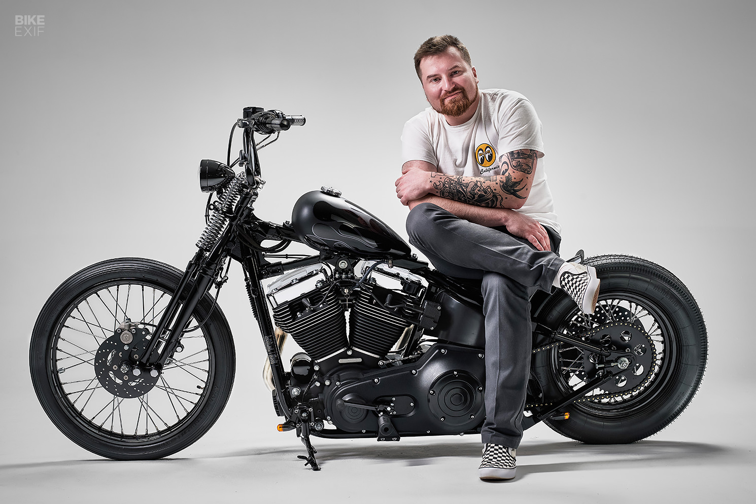 Obsidian: A slammed and stripped Harley Softail Deuce from Warsaw