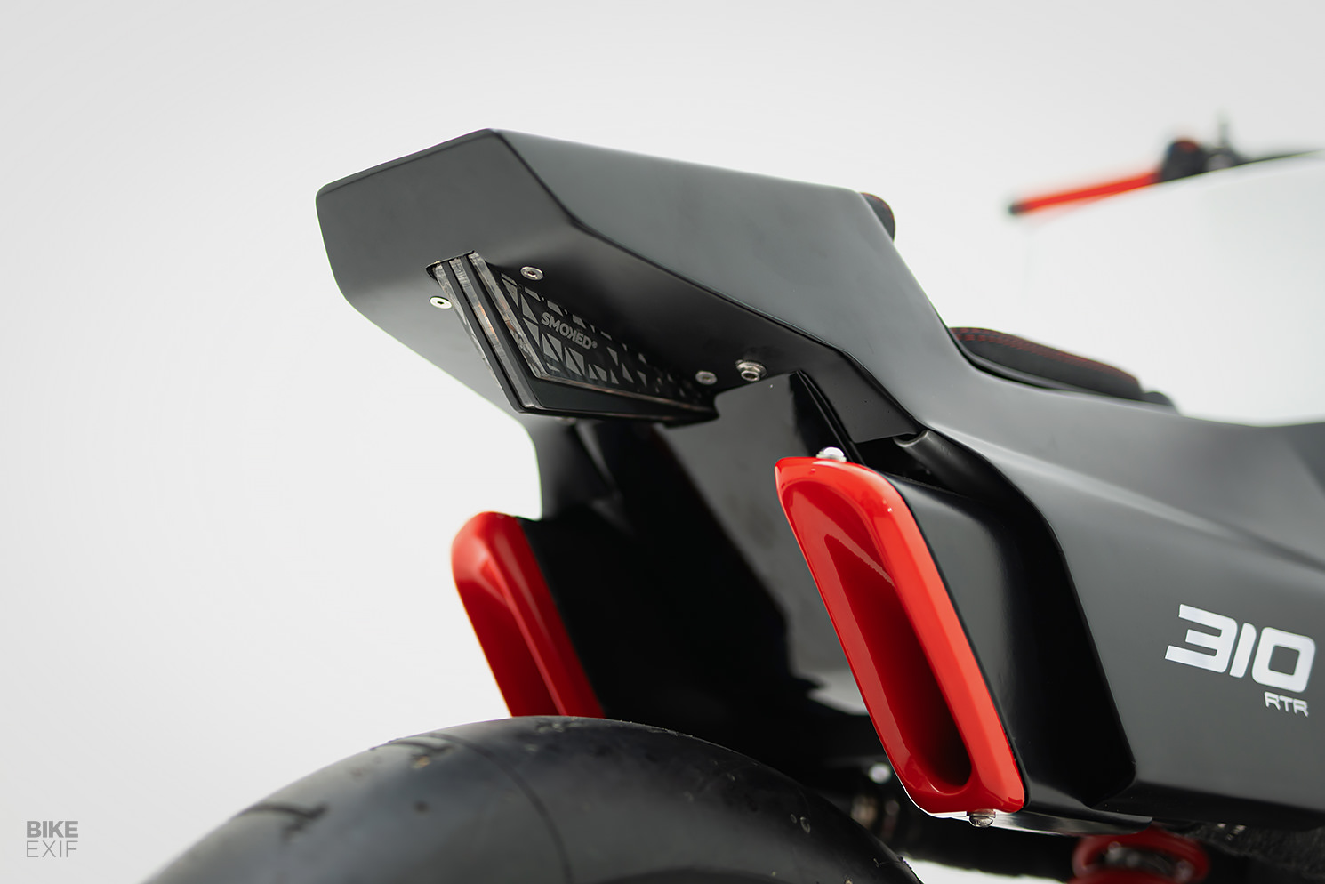 Two Peas in a Pod: Smoked builds a pair of neo-futuristic TVS customs…