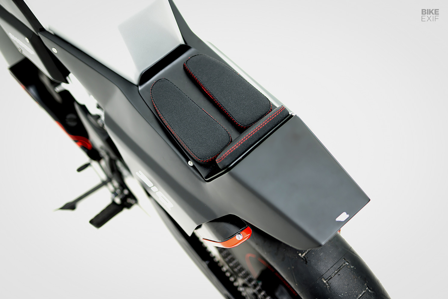 Two Peas in a Pod: Smoked builds a pair of neo-futuristic TVS customs…