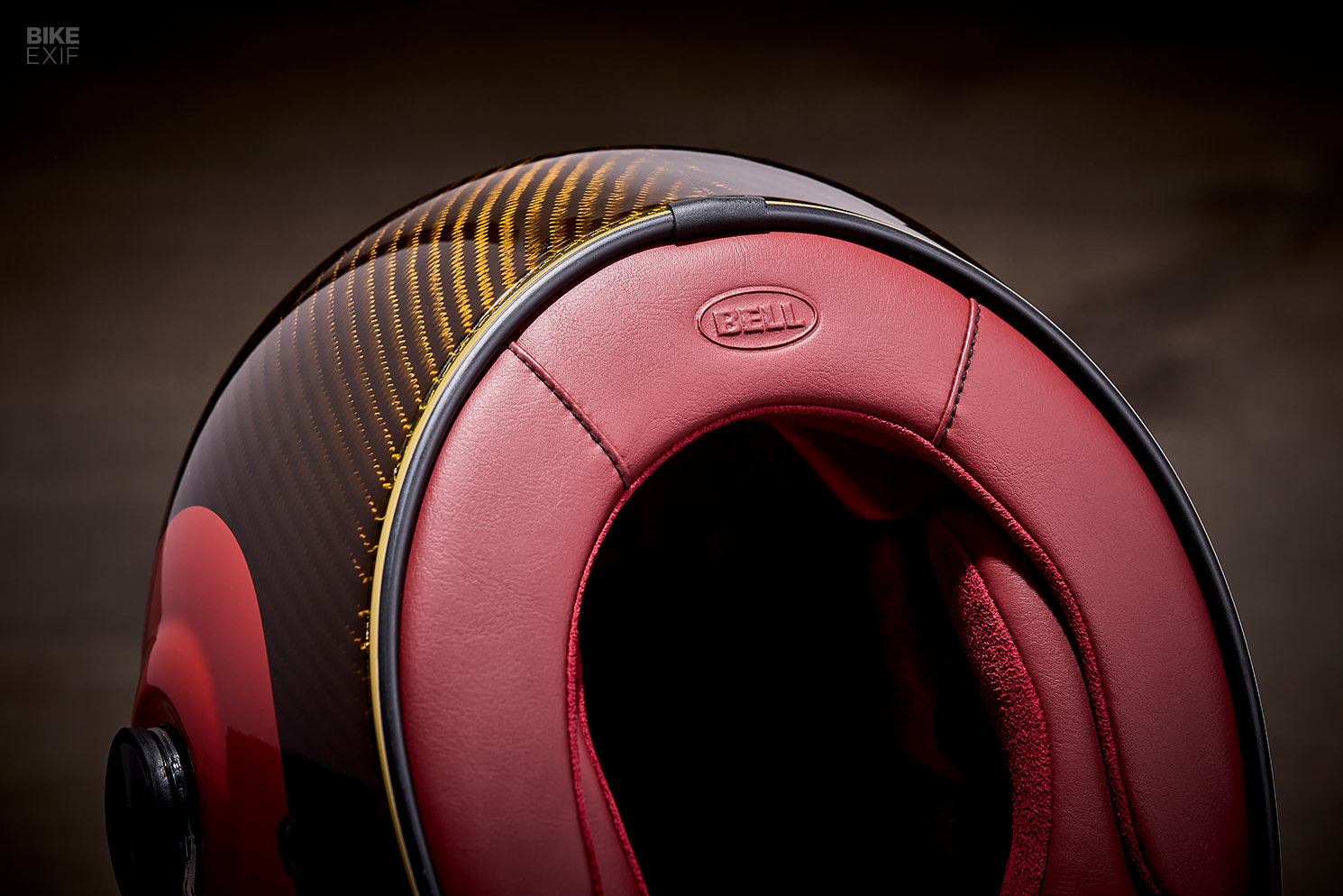 Legacy Modernized: The all-new Bell Bullitt GT retro full face helmet…